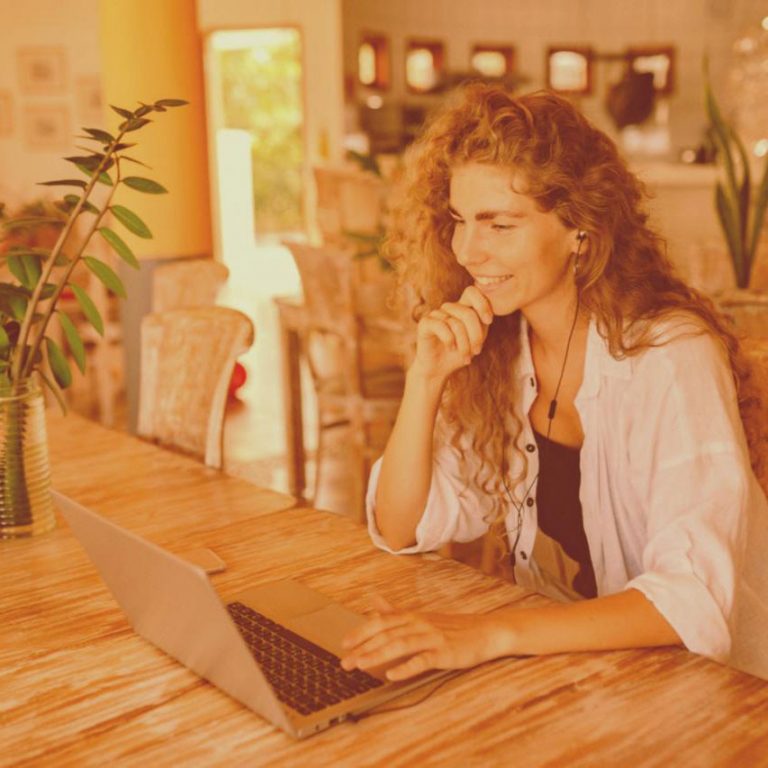 IT courses online to begin your IT career with salaries from £28k to £35K